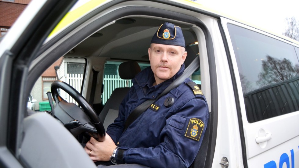 Polisens uppskattning: Över tusen personer i stor bilfest på Solbacken ...