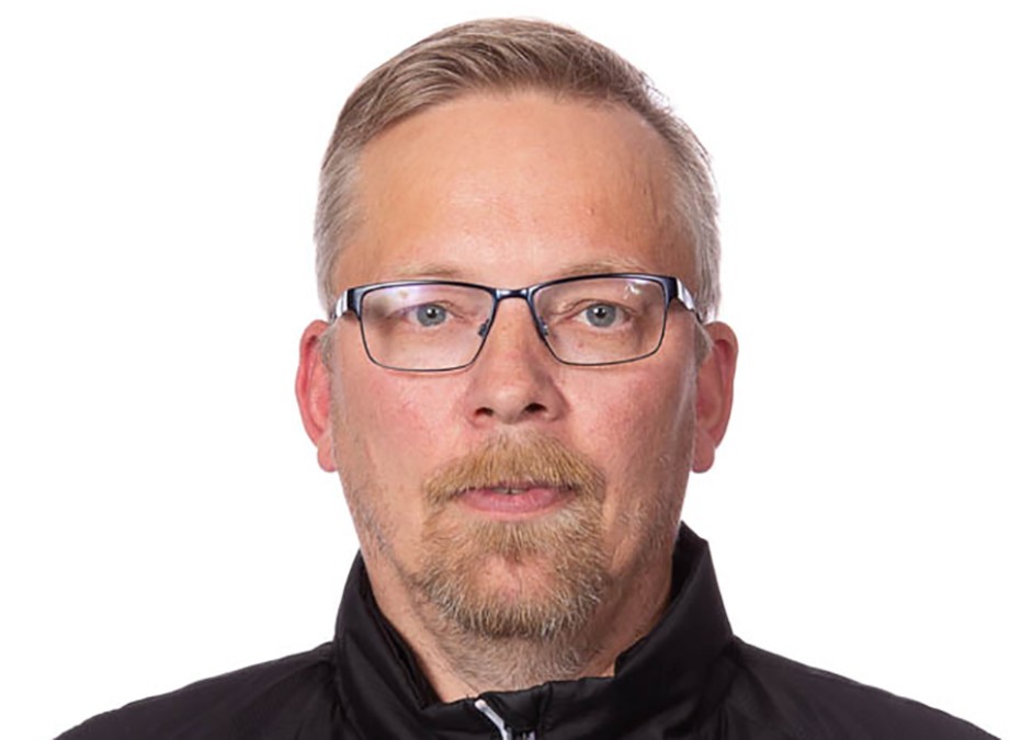 Ted blir kvar som tränare i Lejons J20