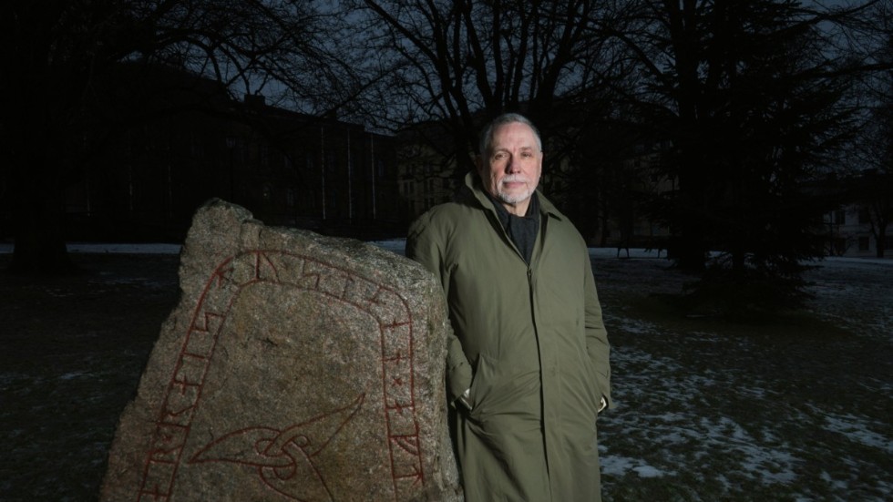 Henrik Williams Knäckte Rökstenens gåta Världens enda runologiprofessor ...