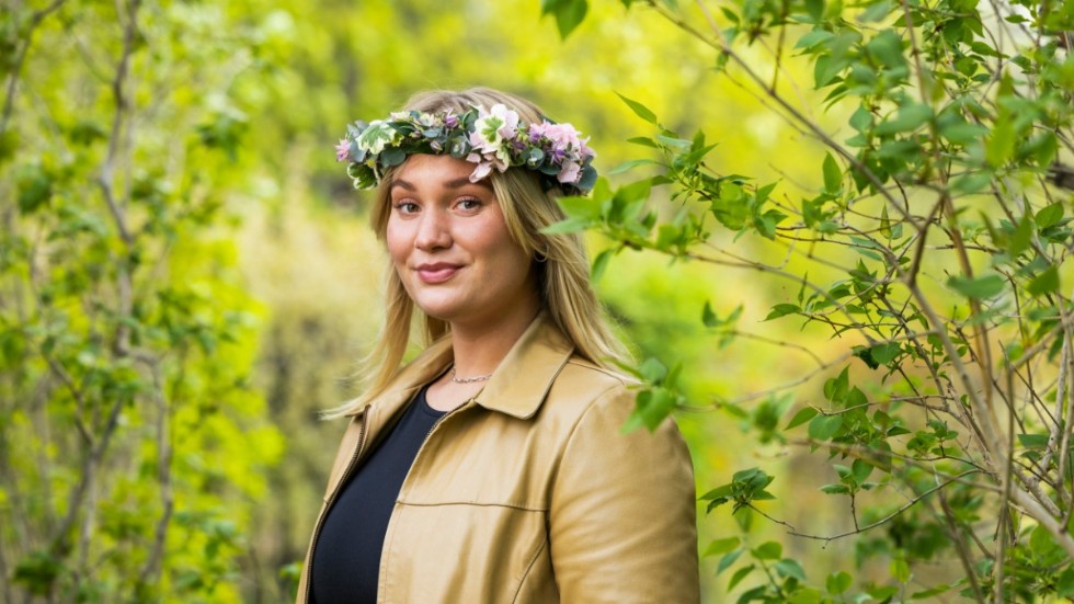 Felicia, 21, om pappans död och stormen kring Johanna Möller: "Är trött ...