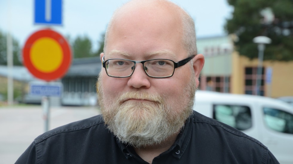 Jonas gata fick dubbelgångare – både gäster och paket hamnar fel