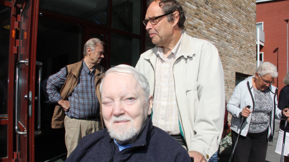 Gruppen har promenerat tillsammans varje vecka – i 30 år