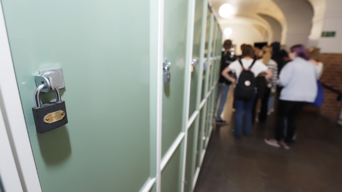 Här är Uppsalaskolornas anmälningar om våld mot lärare • "Folk inser ...