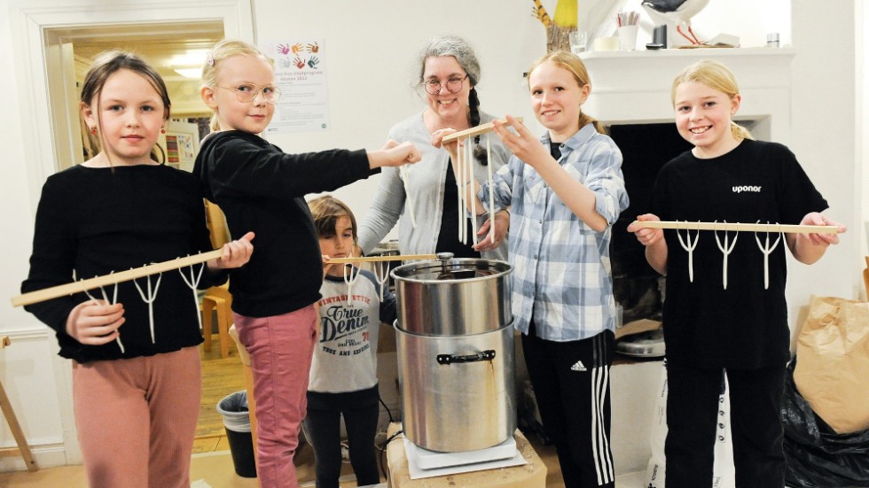 Ljusstöpning – ett traditionellt hantverk som skapar julstämning: ”Det ...