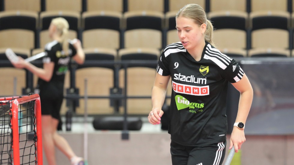 Rullar igång nya säsongen i väntan på nytt styre