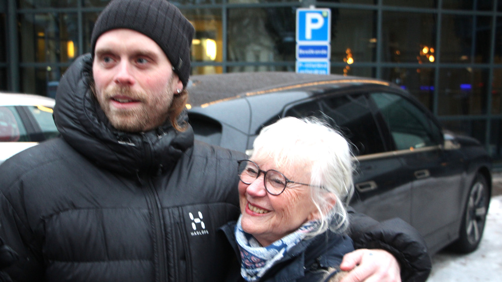 Tre miljoner visningar på Youtube: Statyn i Norrköping invigd