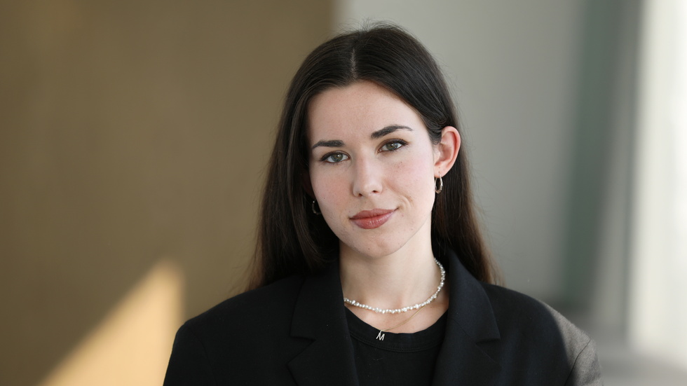 Bankutdelning lika stor som försvarets budget