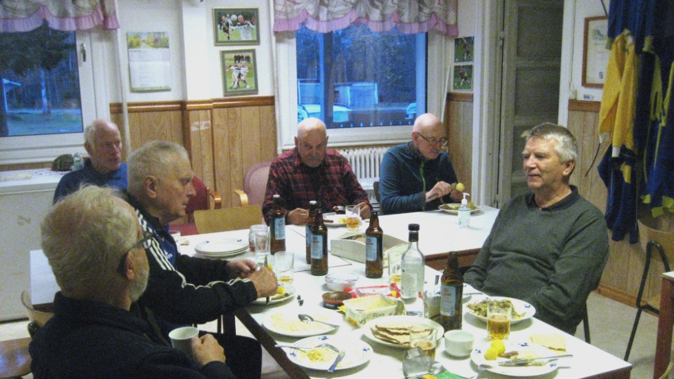Ohtanajärvis fest i gamla skolan