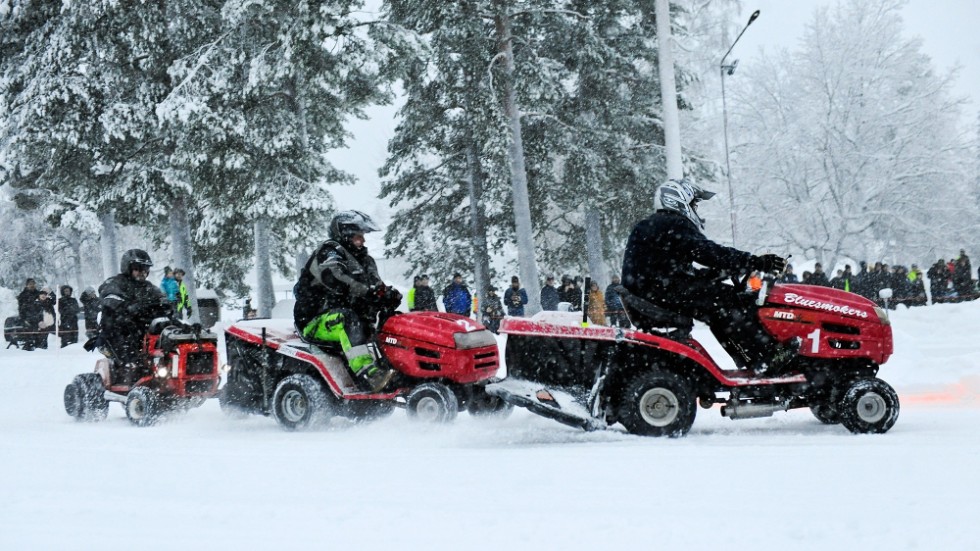 Full fart på gräsklipparrallyt: ”Efter några års uppehåll så är det kul ...