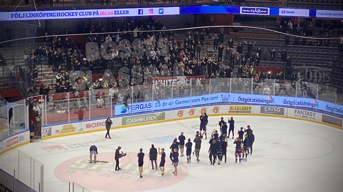 CARL HOLMQVIST: Fansen slutade inte sjunga och LHC kom tillbaka in på ...