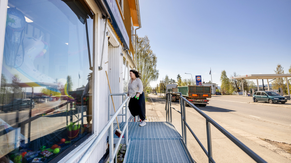 Emma, 38, har tre jobb: "Jag älskar att ha det så här"