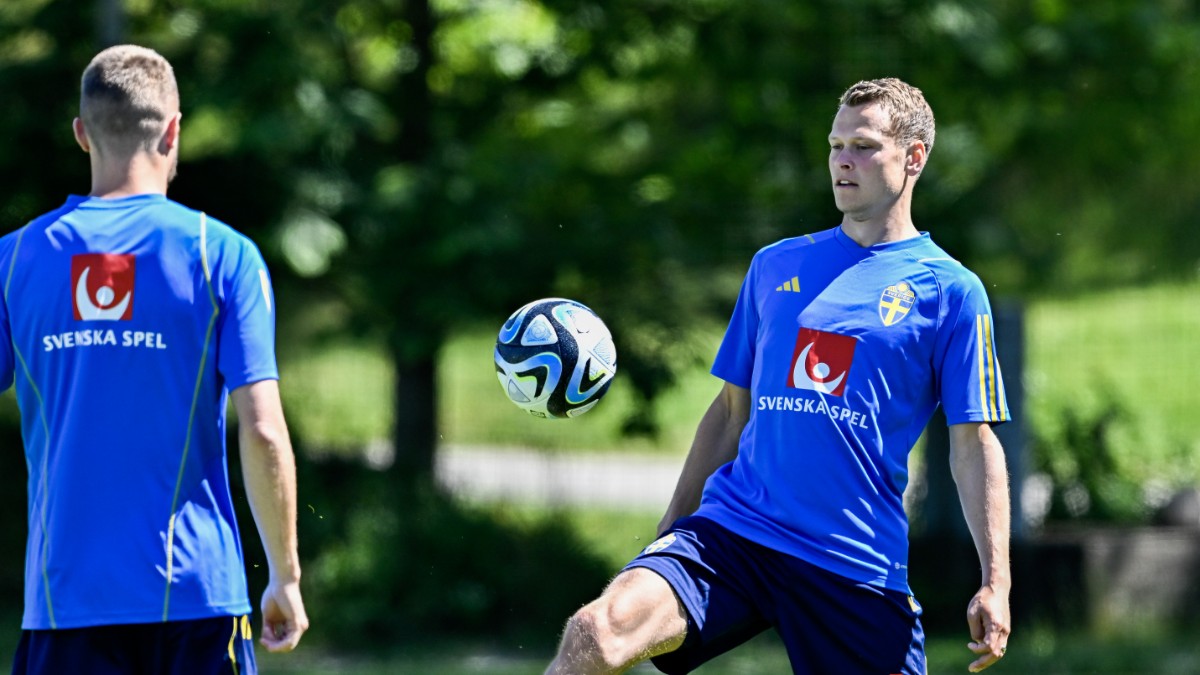 Claesson landslagskapten: "Är varm i kläderna"