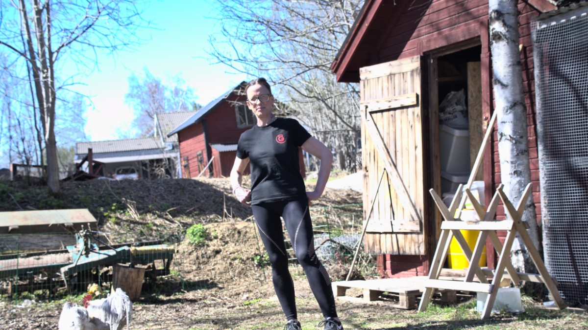 Skabbräv mitt i villaidyllen: "Tog min svarta höna" - NSD