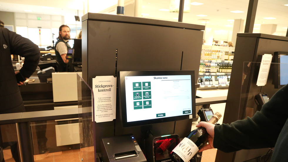 Bland de första i Sverige: Självscanning på Systembolaget