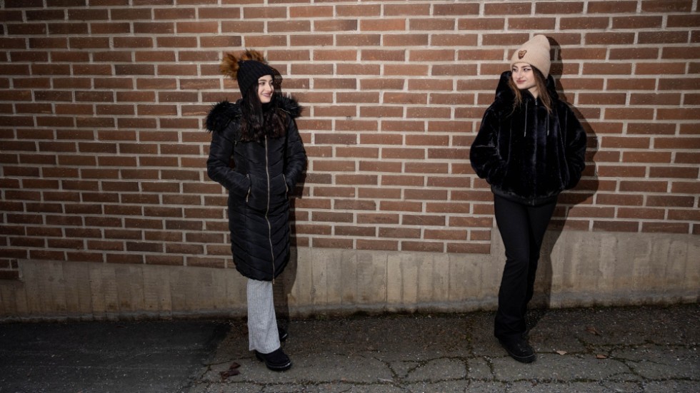 Gymnasieelever i Uppsala – tv-stjärnor i Iran • Systrarna om ...