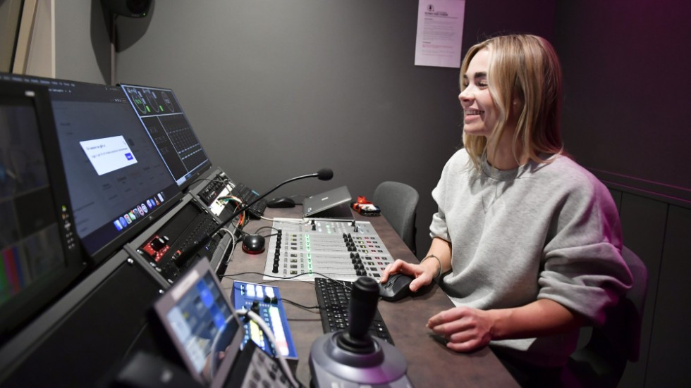 Maja från Skellefteå landade drömjobbet i Stockholm – gör podd med ...