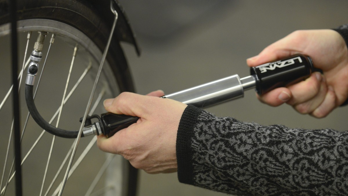 INSÄNDARE: Eget ansvar att hålla med cykelpump