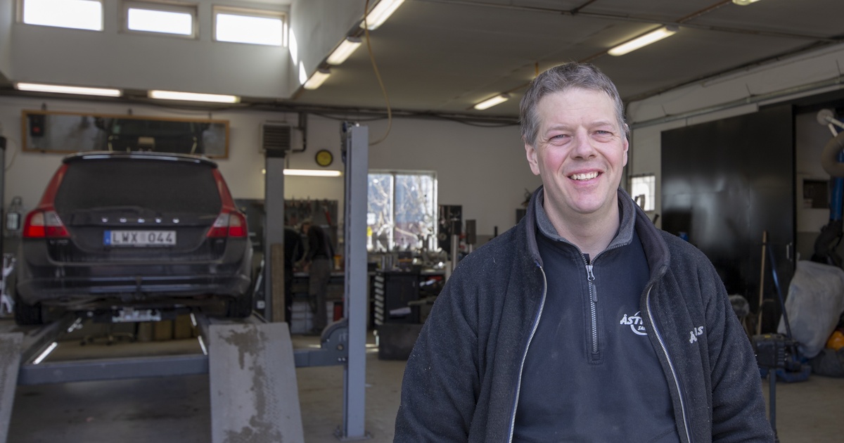 ANNONS: Därför åkte hon från Fårö till Sanda för att byta däck