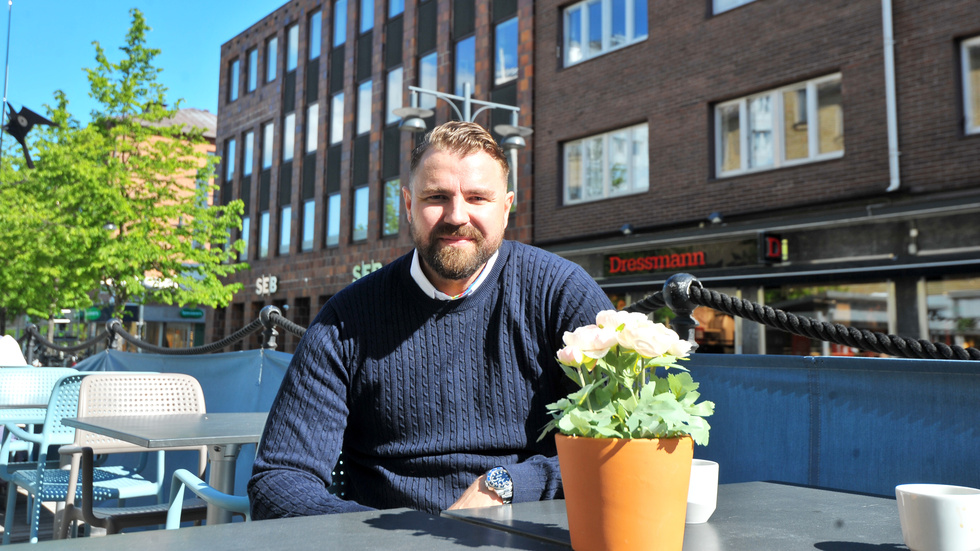 Skadan stoppade skyttekungen – då tog den civila karriären fart