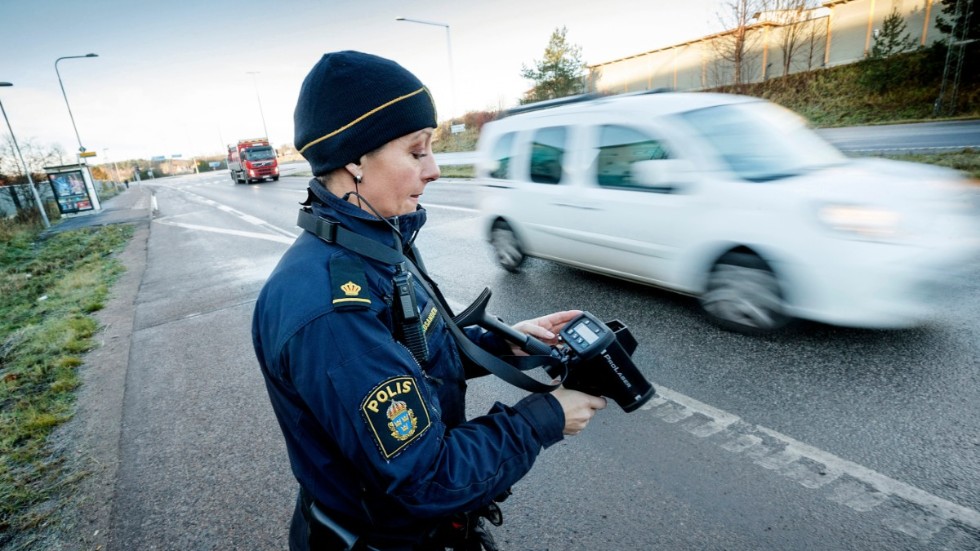 Polisen om trafikveckan: "Kriminella åker inte kommunalt"