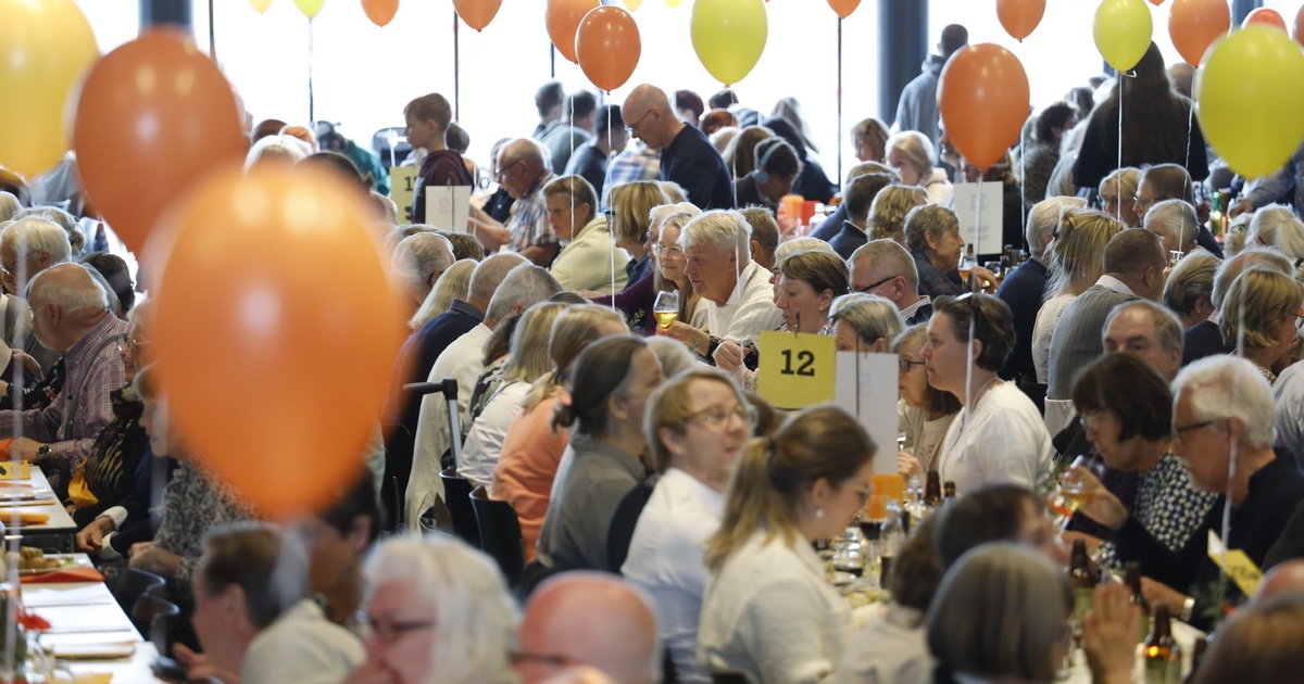 Vem blir författaren till årets bästa snapsvisa?