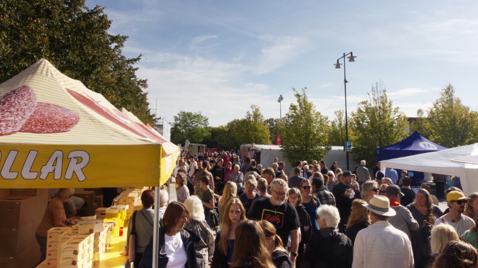 Premiär för Hemses ”nya” torgdag – följ rapporteringen