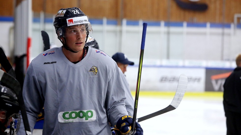 VR-backen opereras – missar resten av grundserien