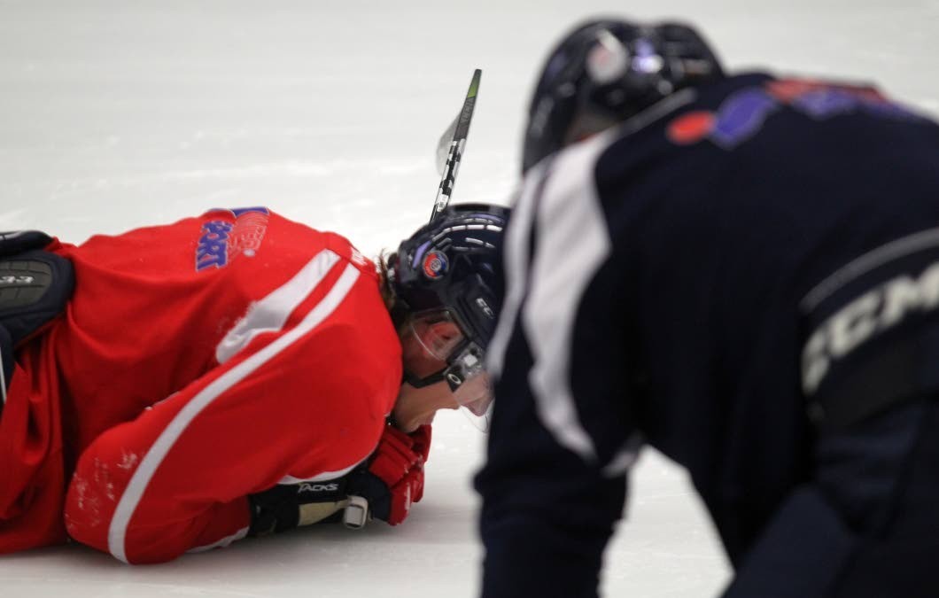"Händer att man undrar vad man håller på med"