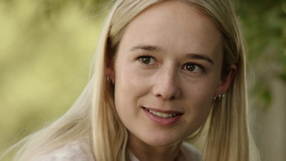 Knutbydramat har blivit tv-serie – Alba August lysande som "Barnflickan"