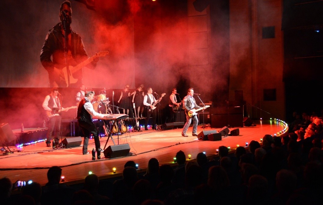 Hit efter hit levereras