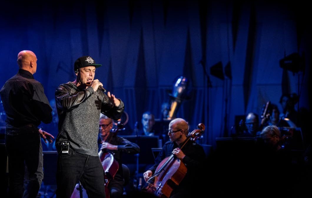 Trevande start för rutinerad rappare