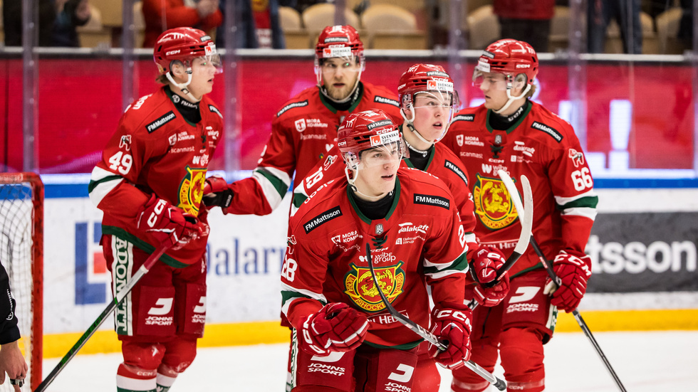 Har jagats av 14 klubbar i SHL – supertalangen väljer Skellefteå