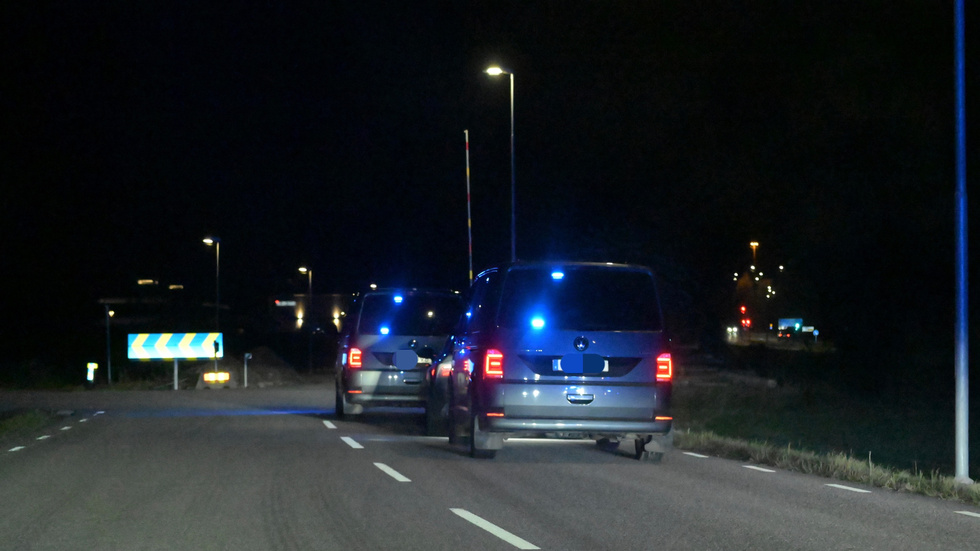 Vändningen Fem Män Greps För Grovt Vapenbrott Nu är De Släppta