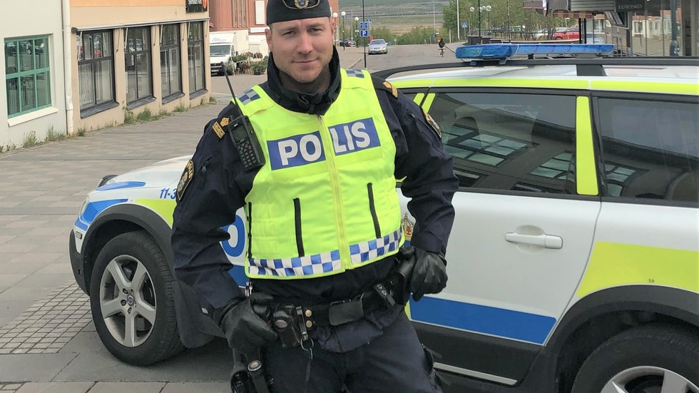 De mystiska vapen vid dammen har skickats för analys