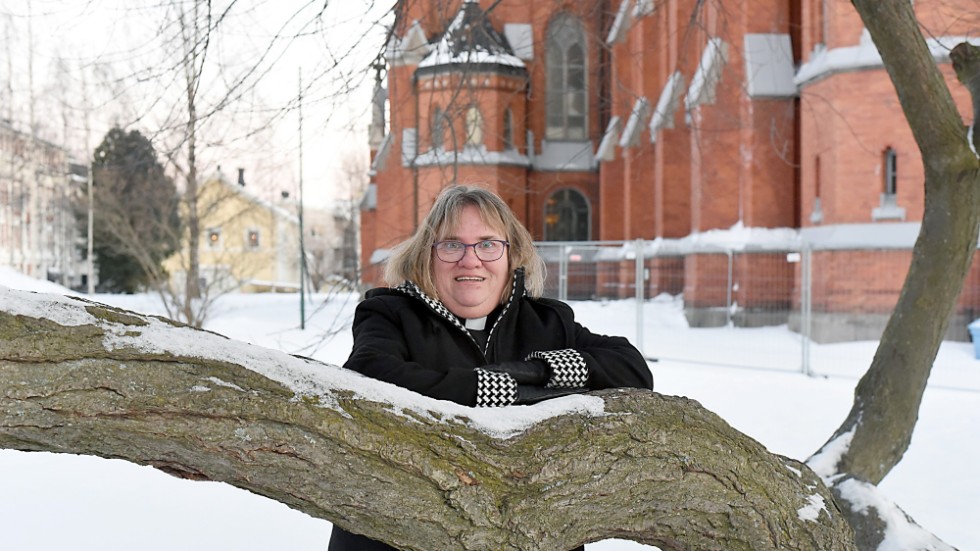 Anna, 56, jobbar nära döden, berättar om det svåraste och det mest ...