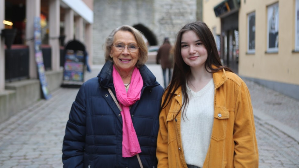 Mer kramar åt folket – i dag är det kramens dag • "Det är viktigt med ...