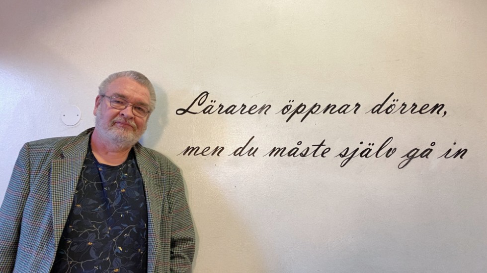 Boxholmsprofilen utbränd – slutar som lärare