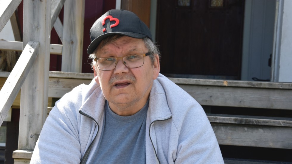 "Jag upptäckte högt med vatten på vardagsrumsgolvet"