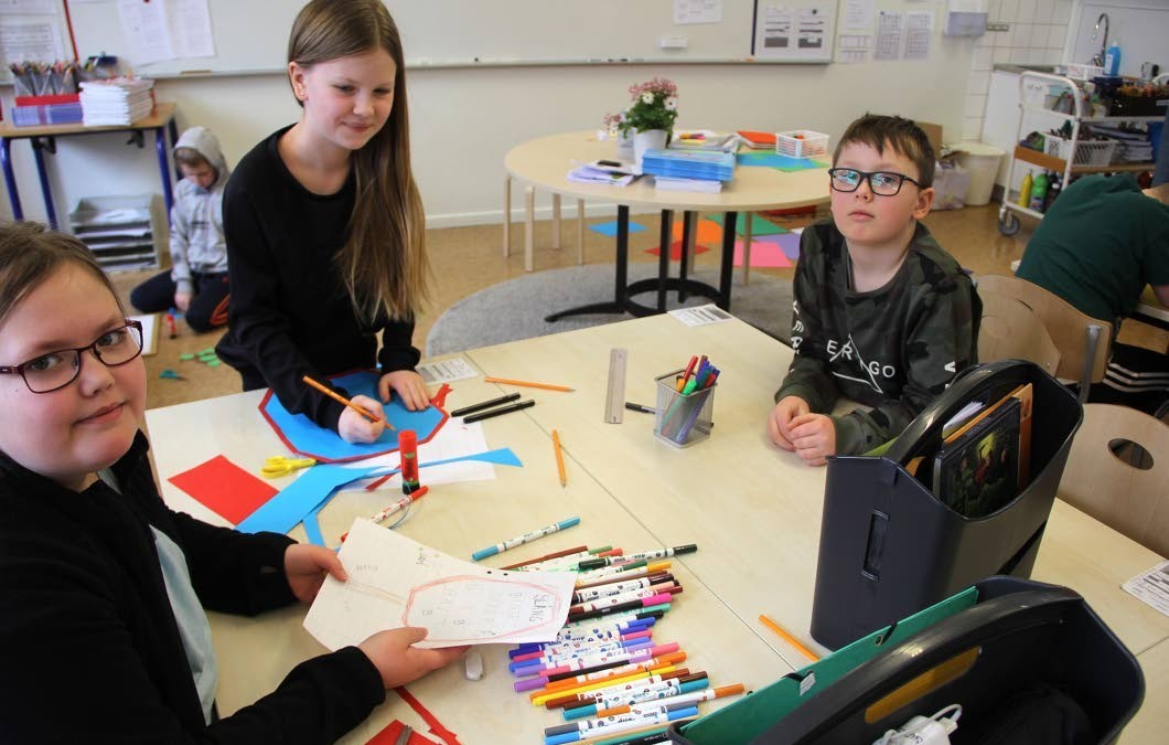 Skolelever laddar för strejk