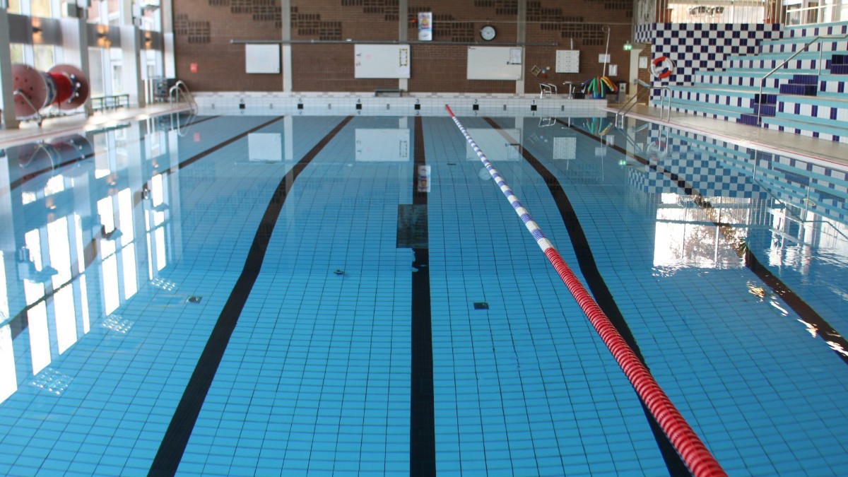 Planerna på simhall grusade