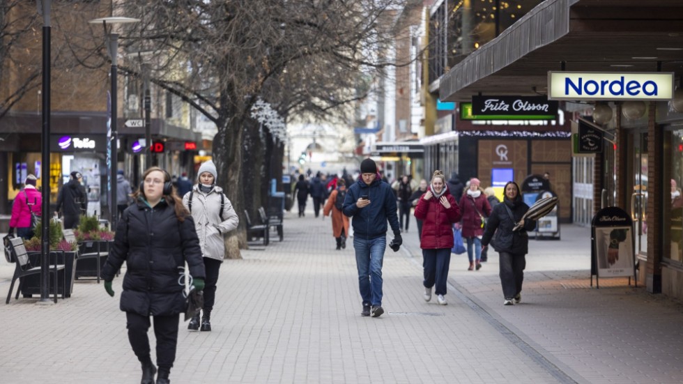 Så fick han kontakt med svenskarna efter flytten till Skellefteå • Pinsamma missförstånden ...