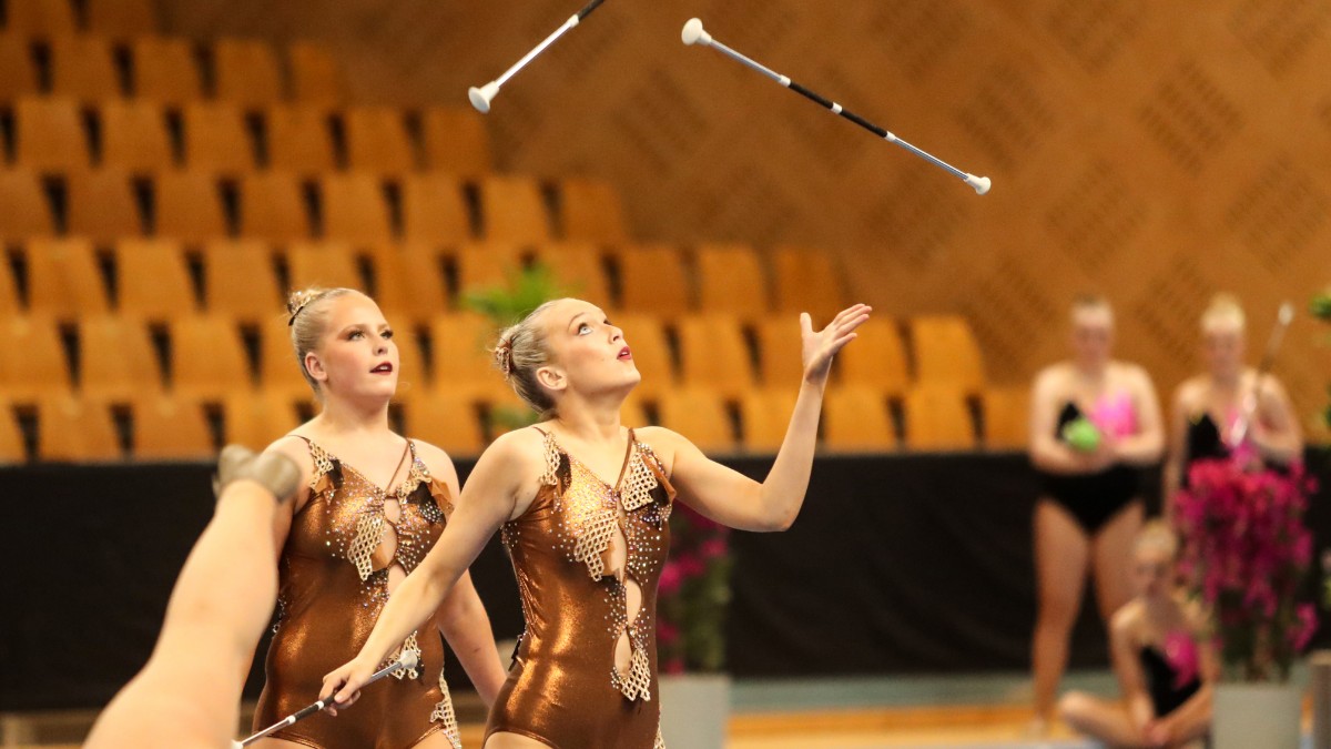 Drill – en rolig och svår konst: "Fick en stav rakt i huvudet"