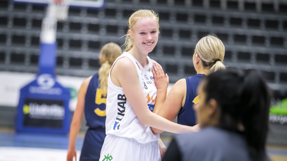 Talangens sköna debut – mot träningskompisarna: ”Det var superroligt”