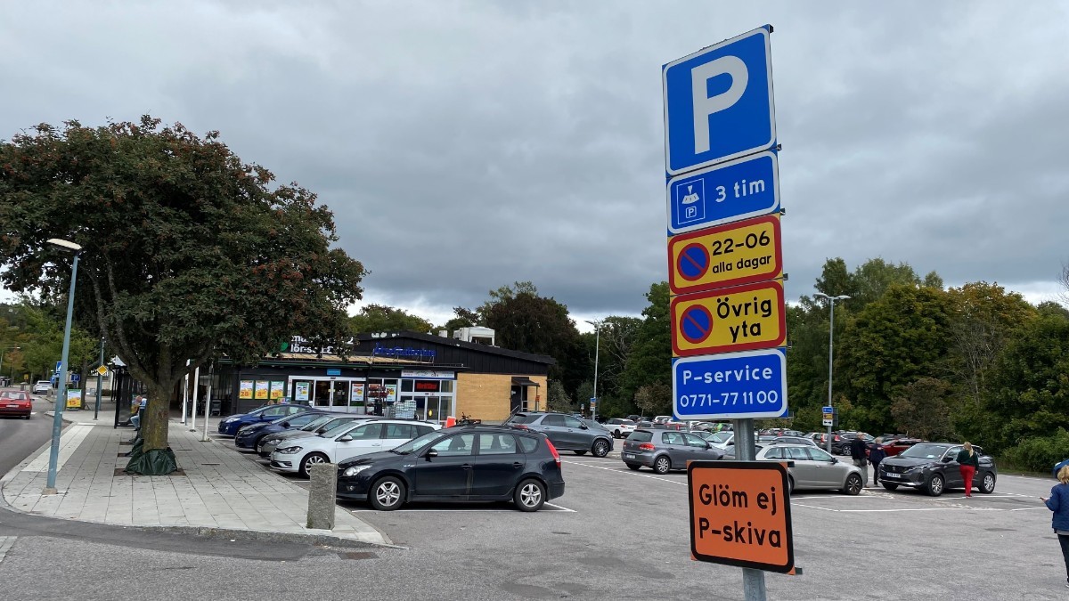 Pendlare fyllde parkeringen – nu införs p-skiva: "De som besöker vår ...