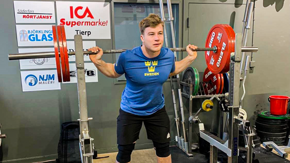 Succéår för Tierpstyngdlyftaren Emil, 26 – men medaljerna var inte det ...