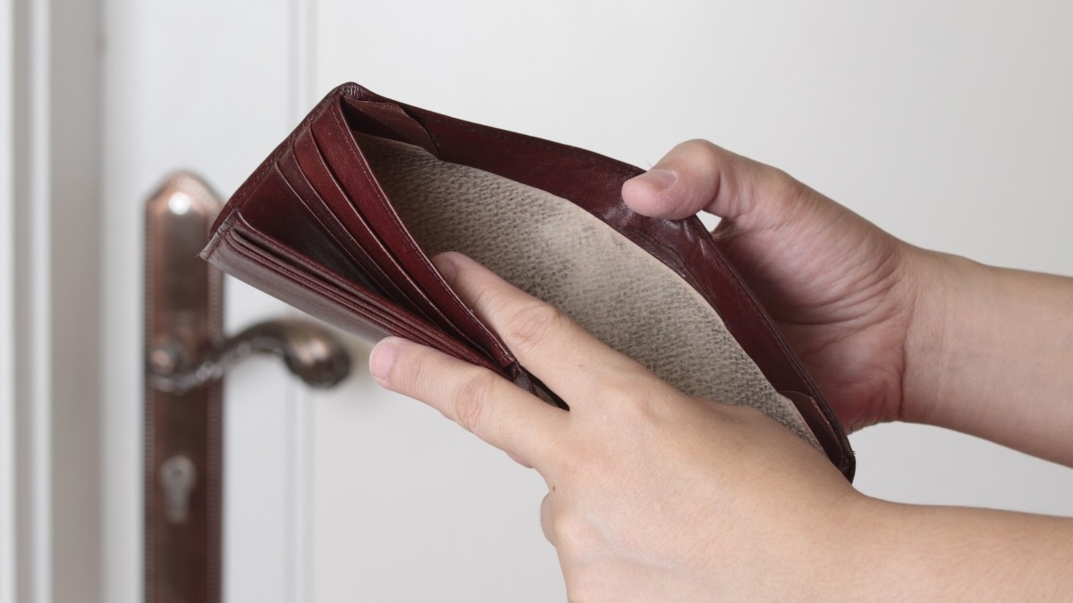 LEDARE: Att vara fattig är inget att skämmas för