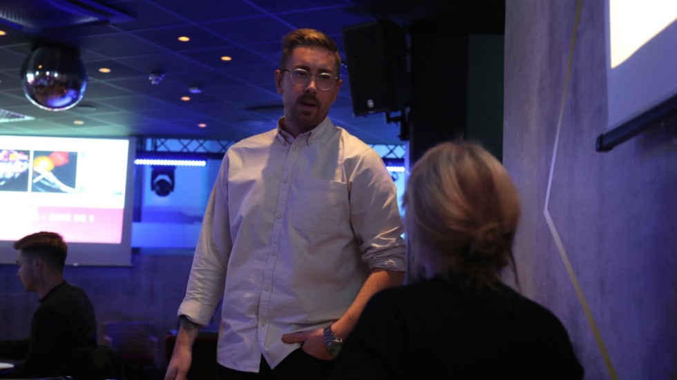 Hans quiz har roat Linköpingsborna i över tio år – men nu blir det i ny lokal