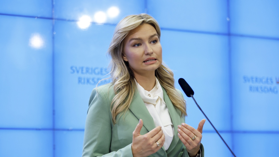 Lokala KD vill förbjuda koranbränningar – går emot Buschs linje