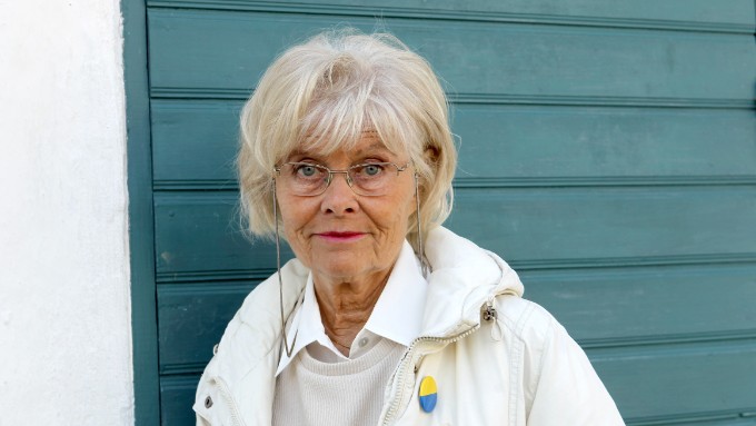 Sexuella trakasserier, utfrysning och rykten – nu släpper Maria bok om ...