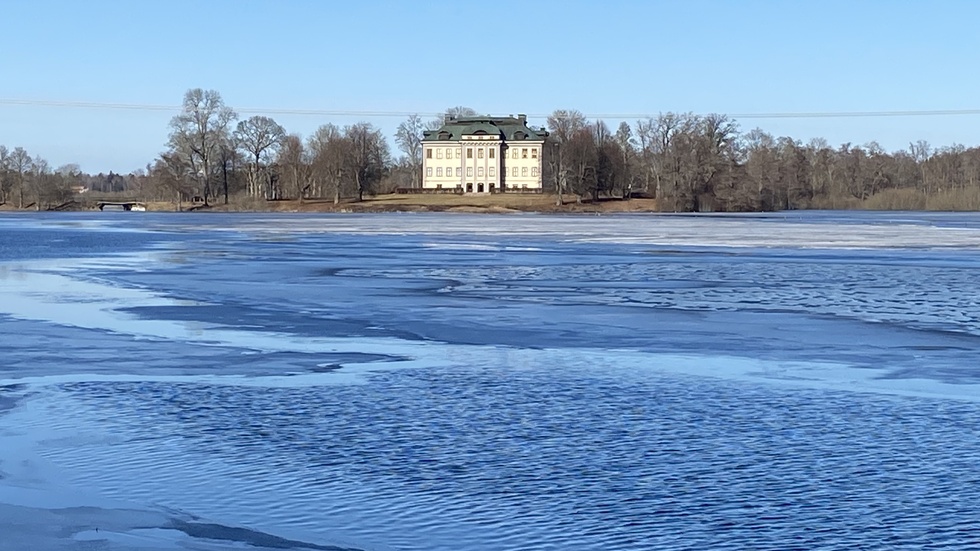 Översvämningar har fyllt slottets vallgrav: "Som på 1700-talet"